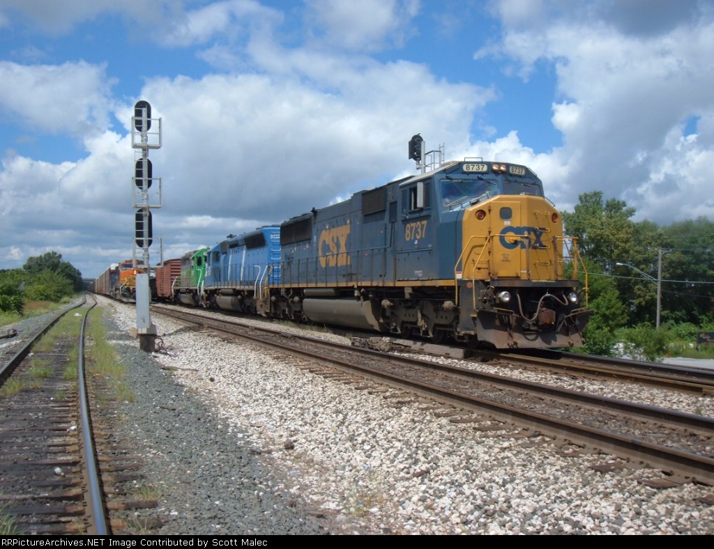 CSX 8737, CEFX 3132 & GCFX 3061